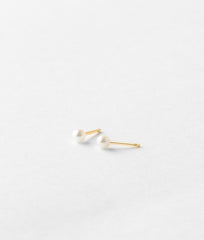 Pearl Studs — GLDN